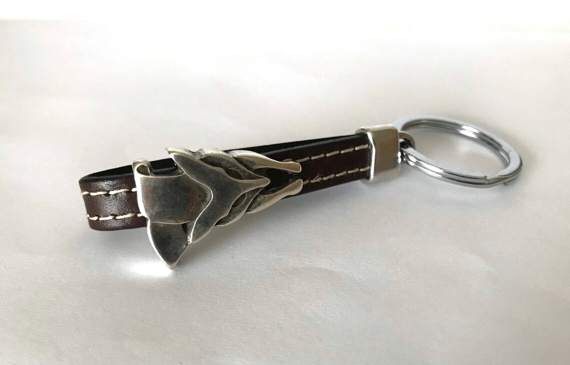 Wolf Keychan Leather Keychain Gift for Wolf Lovers - Etsy