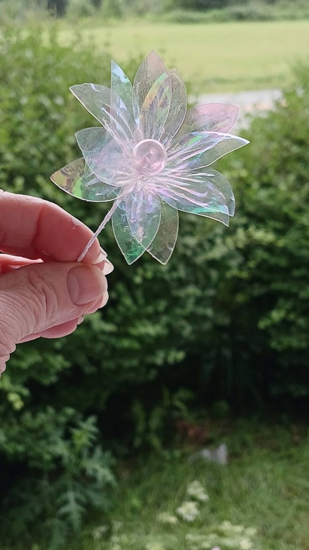 10 Translucent AB Flowers, Vintage With Pearls. Sparkling Iridescent ...