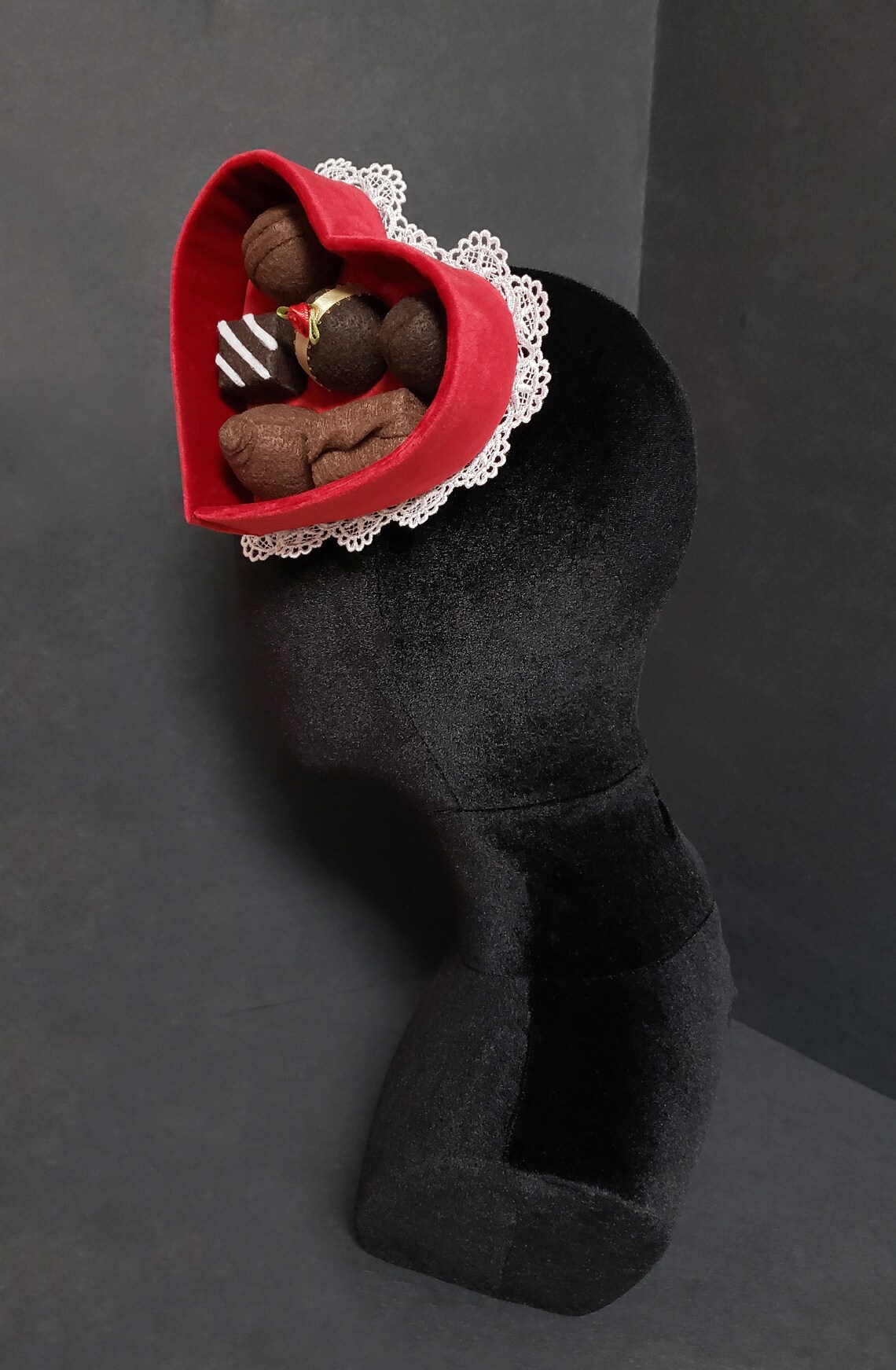 Red Velvet Valentine's Day Chocolate Candy Heart Box Hat or Desk Decor ...