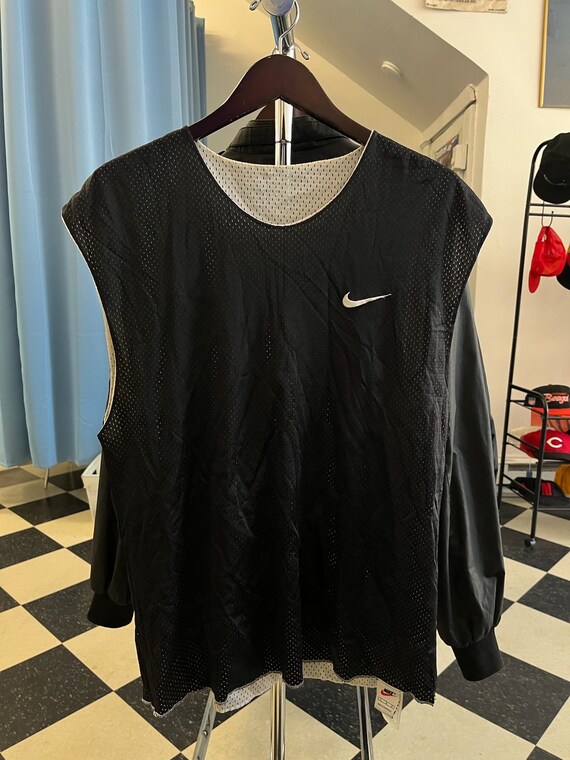 Vintage Mens Nike Muscle Tee - Gem