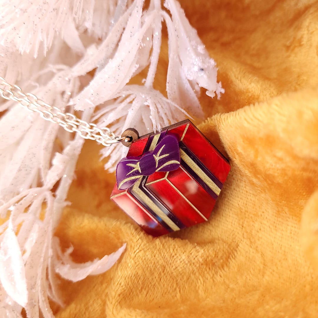 Christmas Present Necklace - Laser Cut Acrylic - UK Seller - Etsy