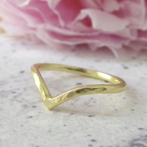 Gold Wishbone Wedding Ring - 18ct Gold Wishbone Ring - Gold Wedding ...