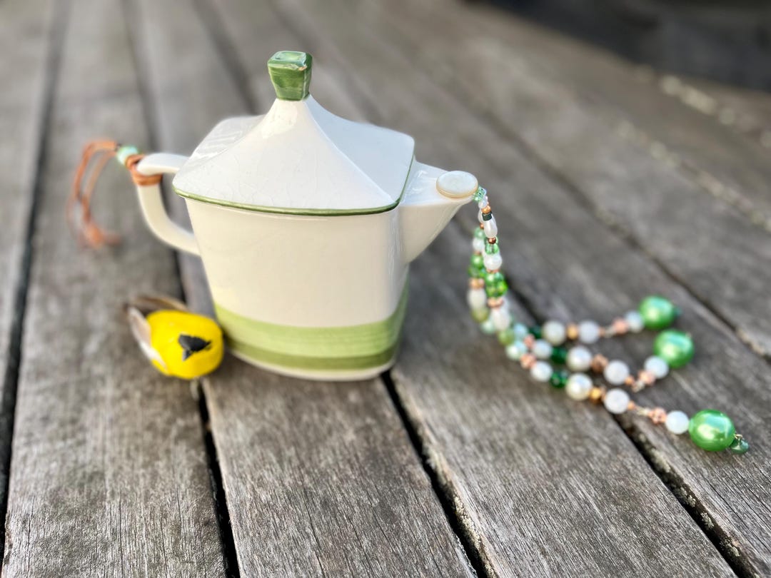 Upcycled Tea Pot Garden Decoration: Pouring Beads, Imperial Stone - Etsy