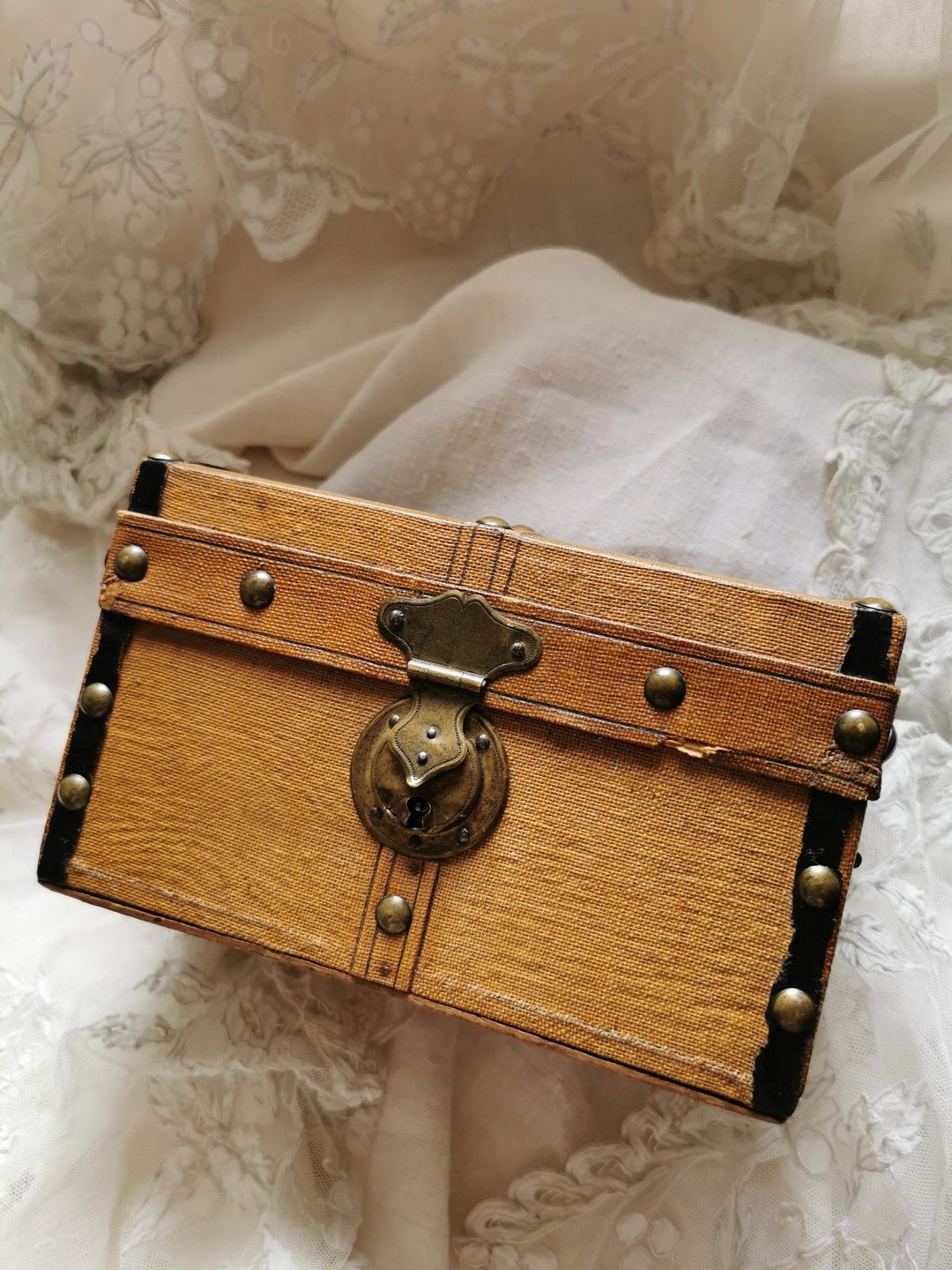 French Antique Doll Trunk, Doll Trunk, Jumeau Accessories, Small Trunks ...