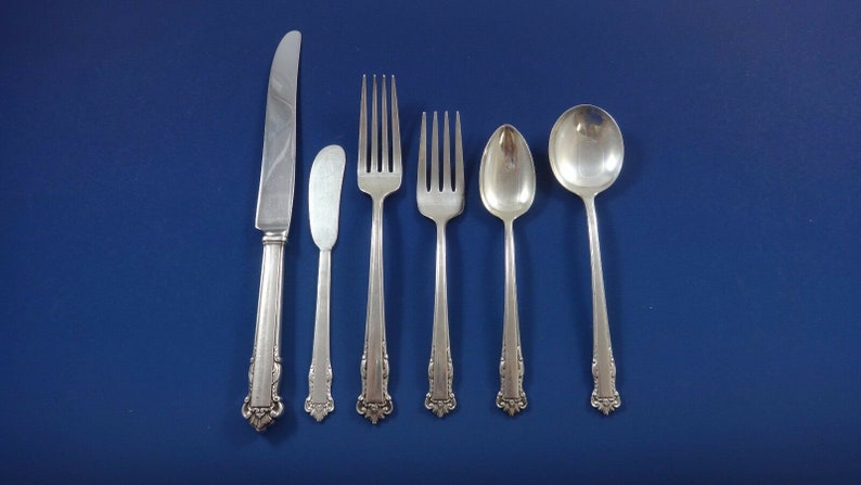 English Shell by Lunt Sterling Silver Flatware Service for 8 Set 55 ...