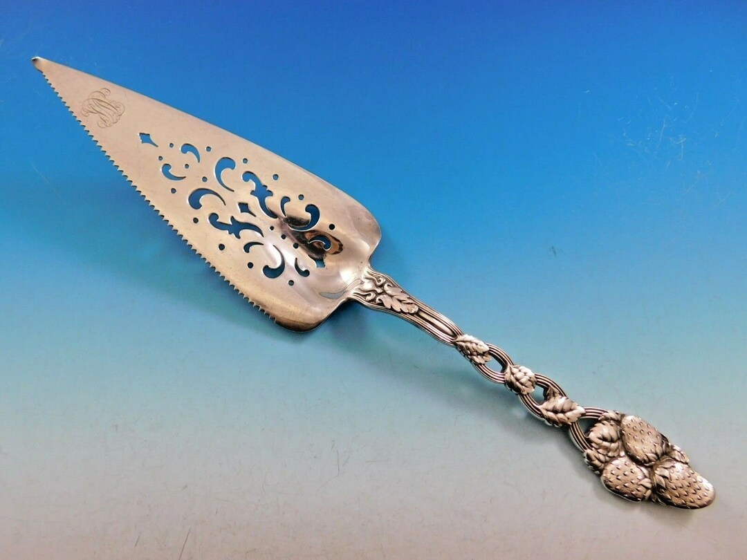 Strawberry Vine by Tiffany and Co. Sterling Silver Pie Server Fancy Pcd ...
