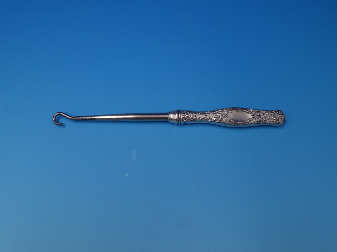 Dresden by Whiting Sterling Silver Glove Hook 6 1/8" Circa 1896 (#7549 ...