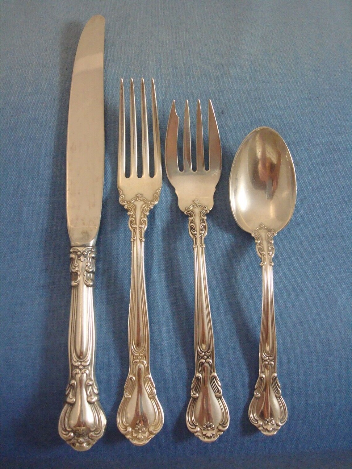 Chantilly by Gorham Sterling Silver Regular Size Place Setting(s) 4pc ...