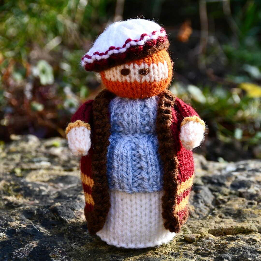 King Henry VIII Doll - Knitting Pattern - History Gift - Handmade Gift ...