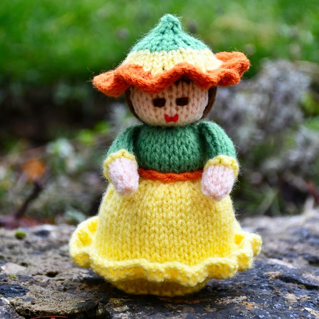 Daffodil Flower Doll - Knitting Pattern - Digital Download - Spring ...
