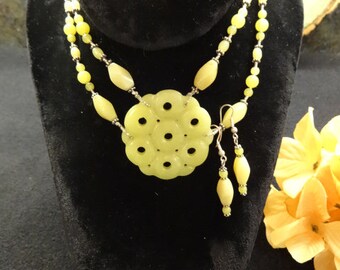 Native American Jade Necklace - Etsy
