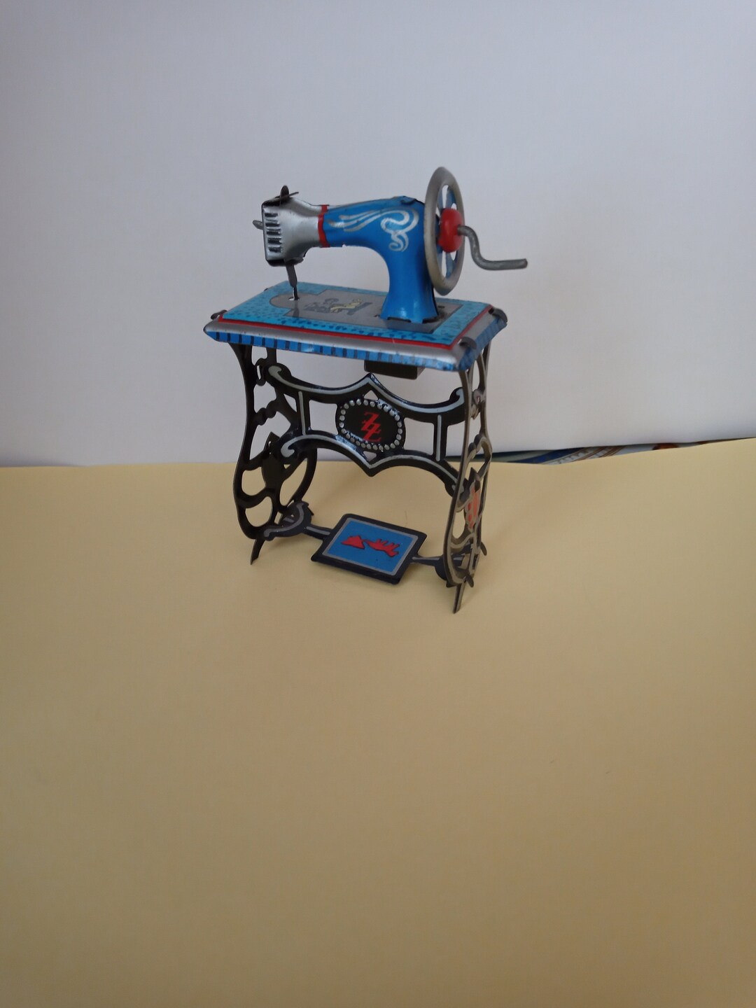 Vintage Miniature German Tin Plate Sewing Machine Great - Etsy