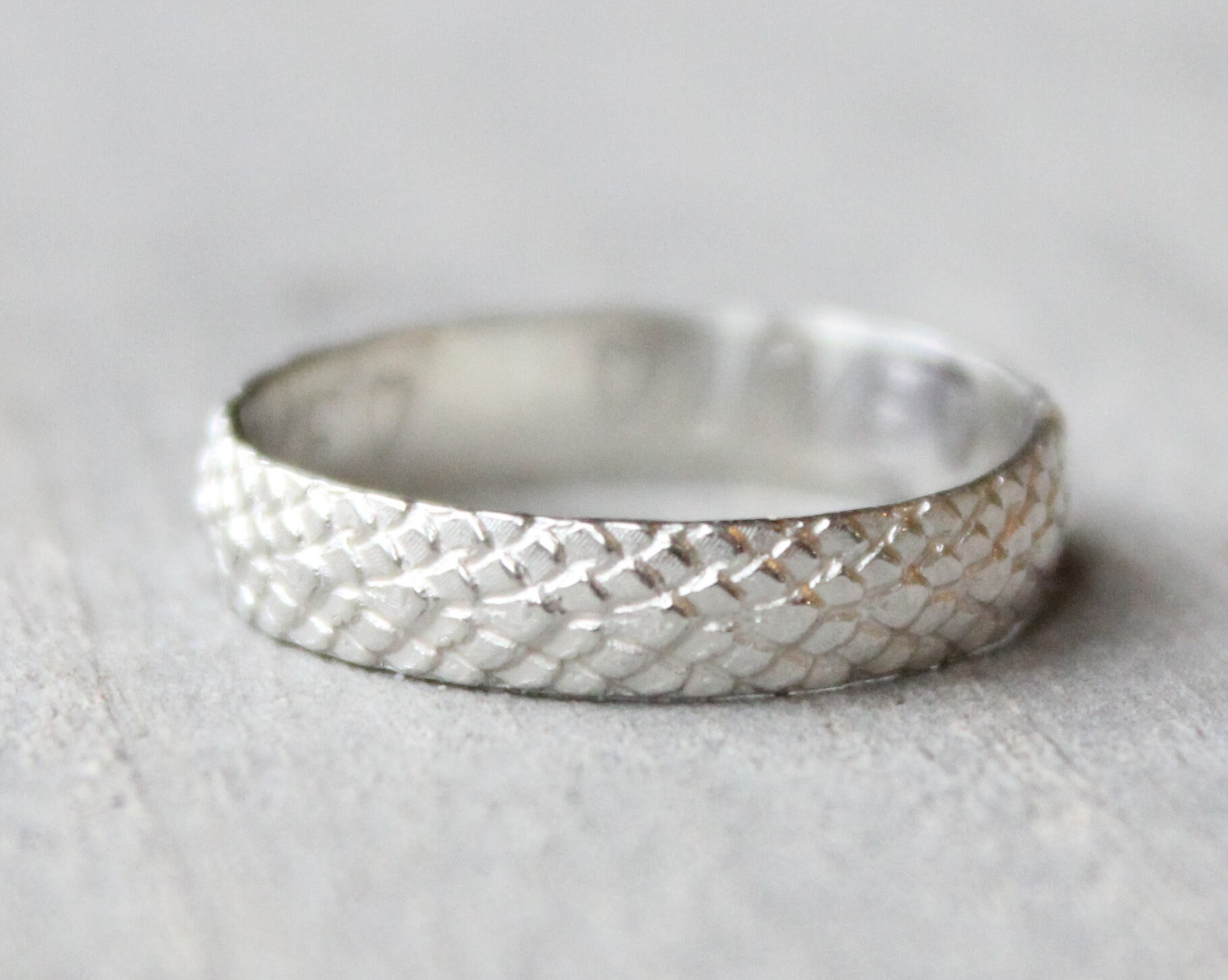 Sterling Silver Patterned Band // Engravable Ring // Thick | Etsy