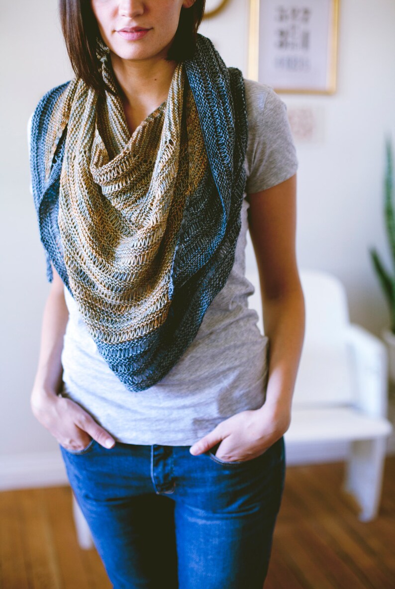 KNITTING PATTERN Laylow Modern Shawl Crescent Reversible - Etsy