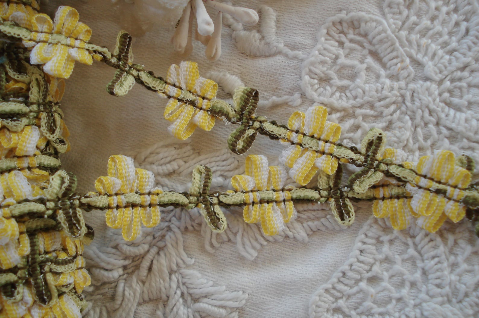 1y Vintage French Ombre Green Yellow Floral Rococo Rosette | Etsy