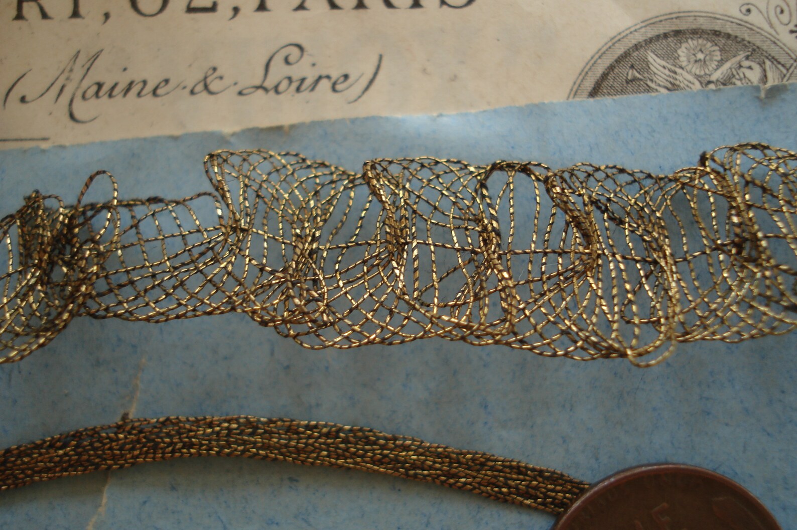 1y Antique French Gold 1/8" Expands to 1/2" Metal Thread Mesh Metallic ...