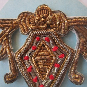 Vintage Gold Bullion Red Floss Hand Made Metallic Shield Crown Coat of ...