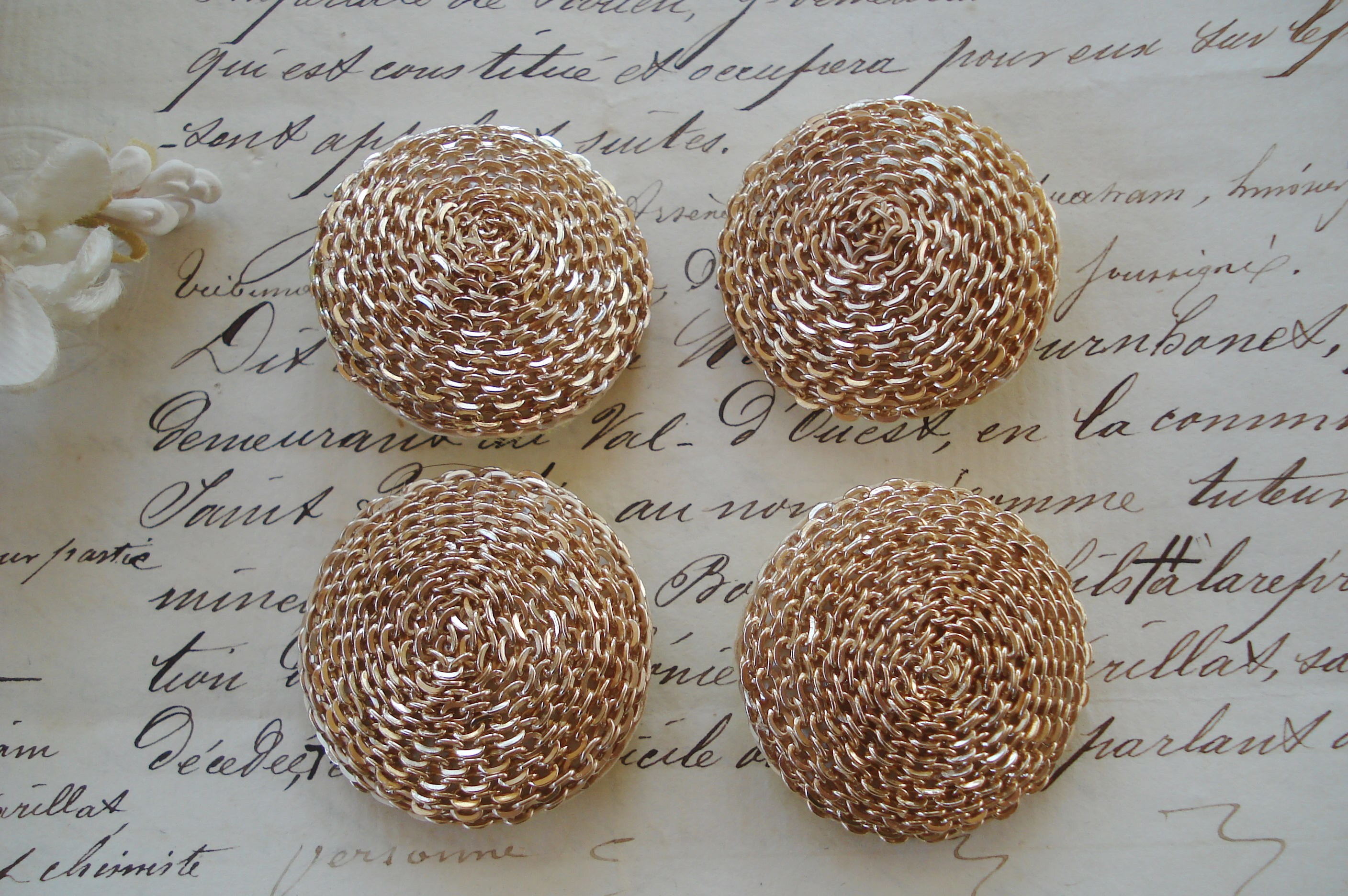 2 Vintage Large 1 1/4 Gold Metallic Coiled Chain Plastic | Etsy