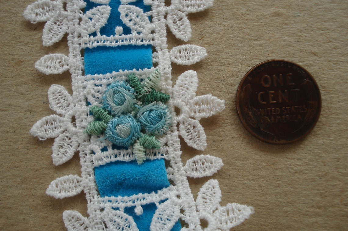 1/2y Vintage Venise Velvet Insert Schiffli Blue Flower Applique White ...