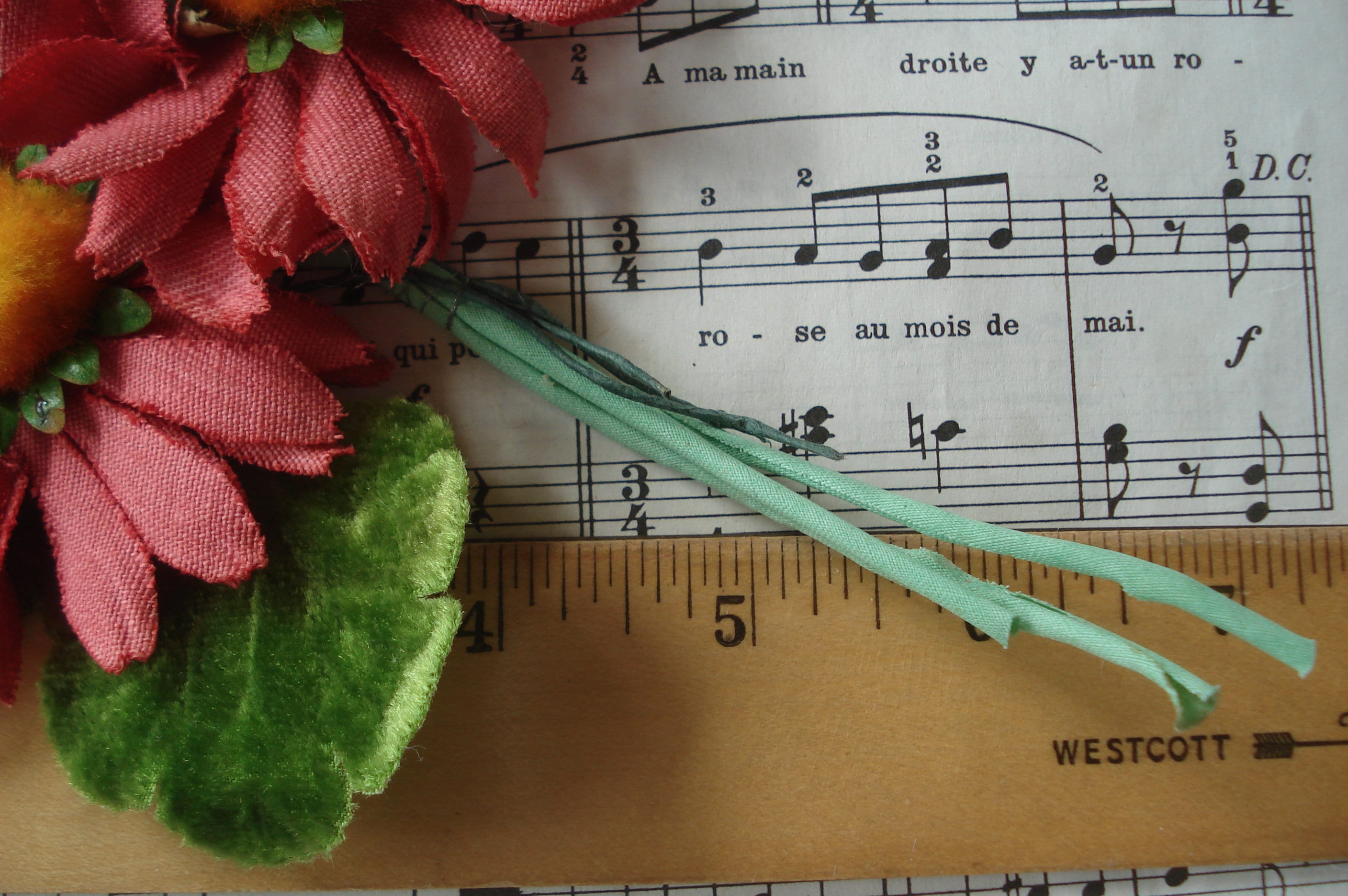 Vintage Muted Coral Red Daisy Flower Millinery Cloth Velvet | Etsy