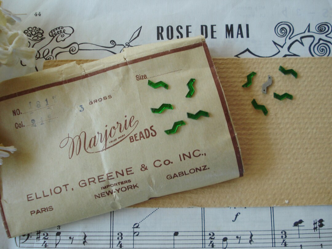 10 Vintage Czech Zig Zag Ric Rac Green Faceted Crystal Glass Buttons ...