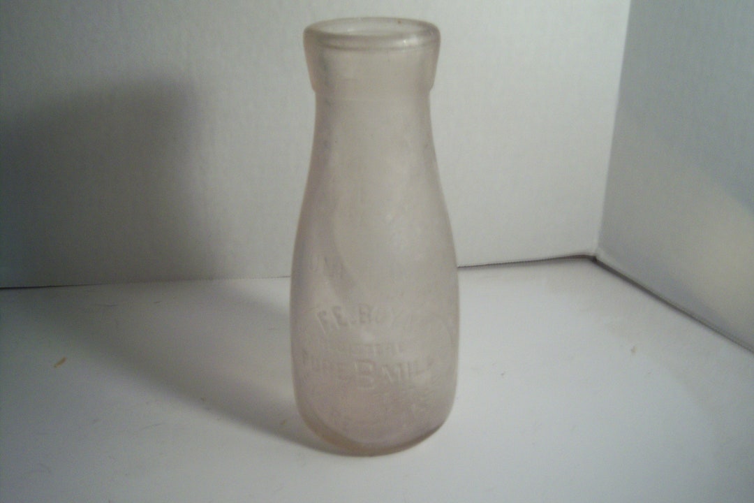 1910's F.E. Boyd 20 Oakes St Everett Mass Purple Amethyst 7 3/8 PINT ...