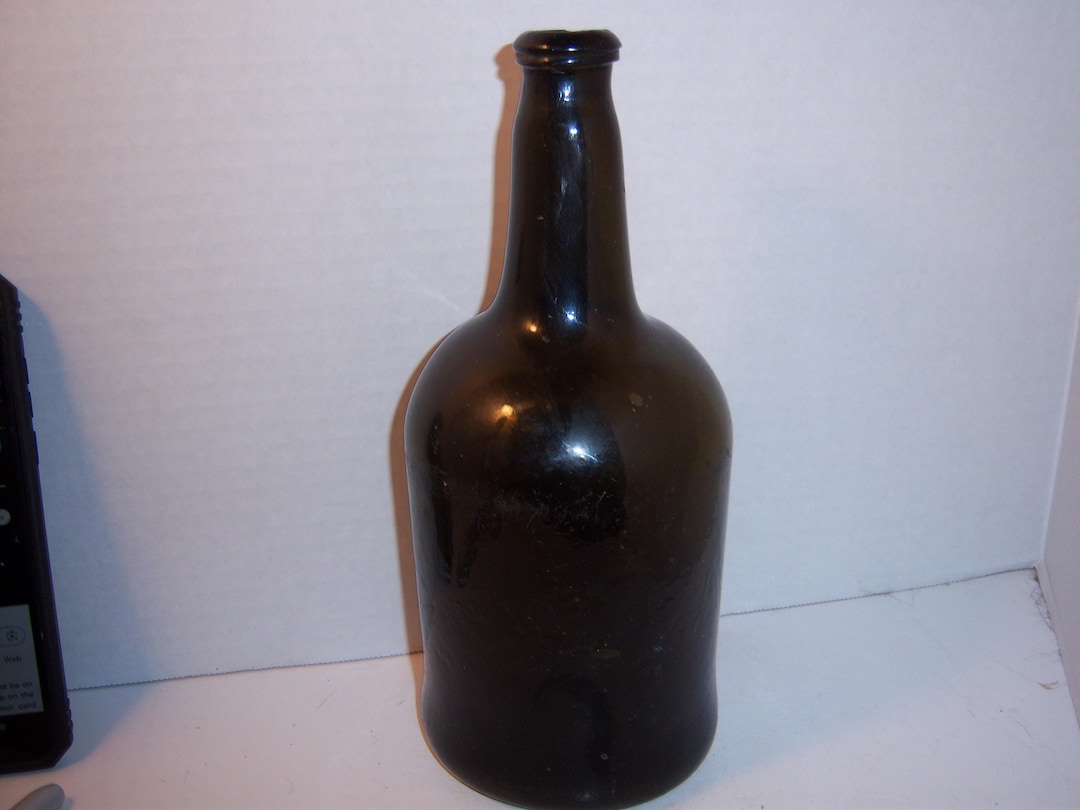 MI2 - 1750-1780's 9 1/2 Inch Tall Mallet Style Pontiled Black Glass Ale ...