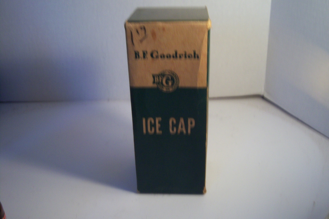 1950's BF Goodrich Ice Cap Akron Ohio 7 1/8 inch long Druggist Ice Pack ...
