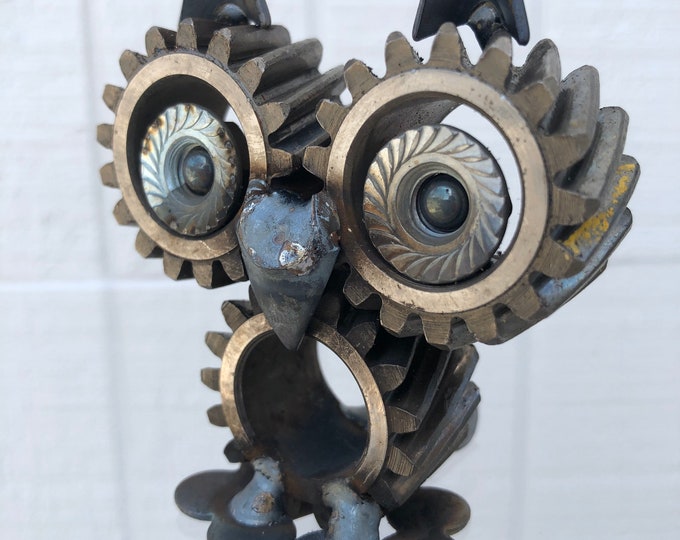Metal Gear Owl Sculpture - Etsy