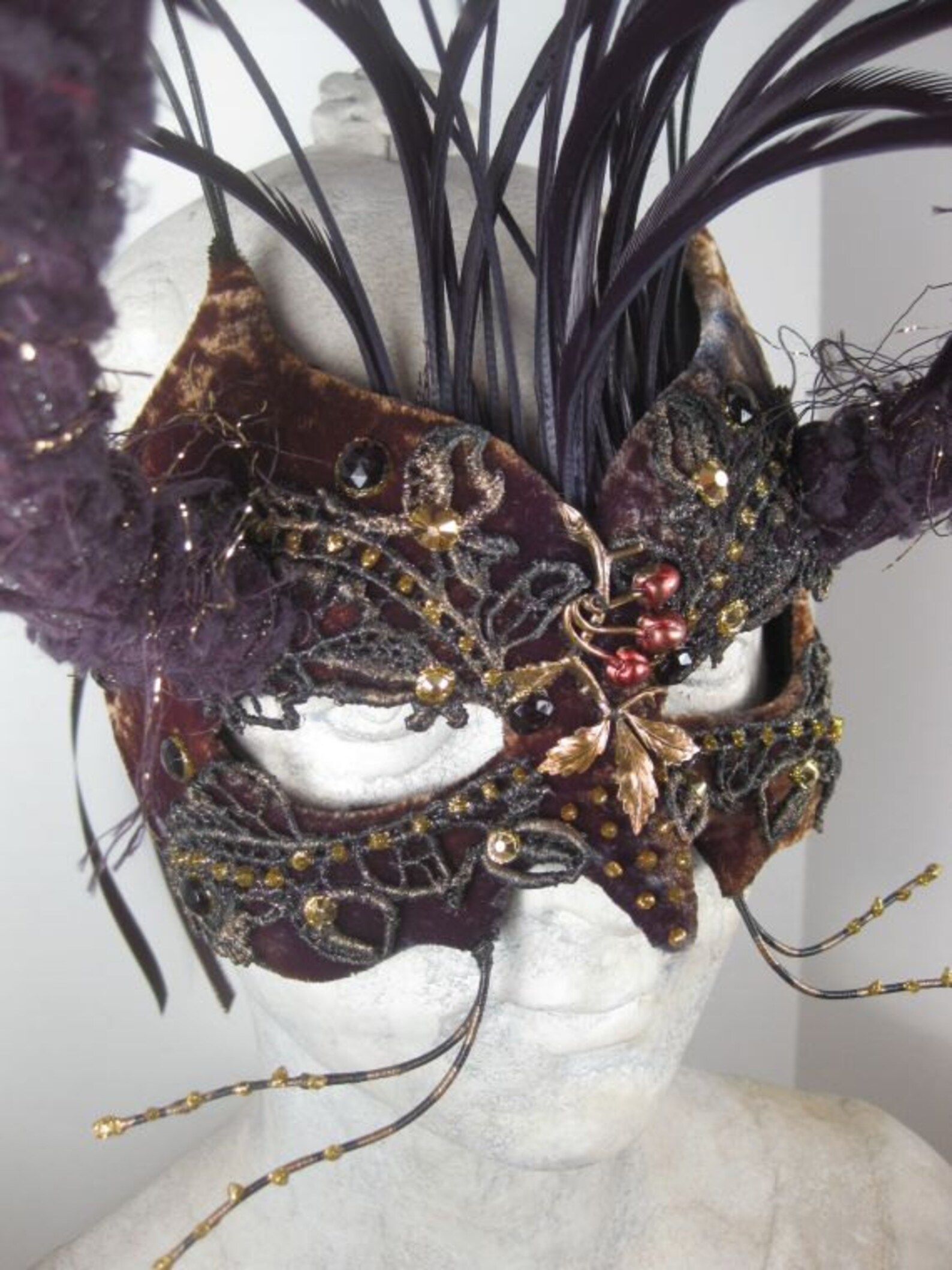 Masquerade Mask Black//halloween Masquerade Mask//mardi Gras | Etsy