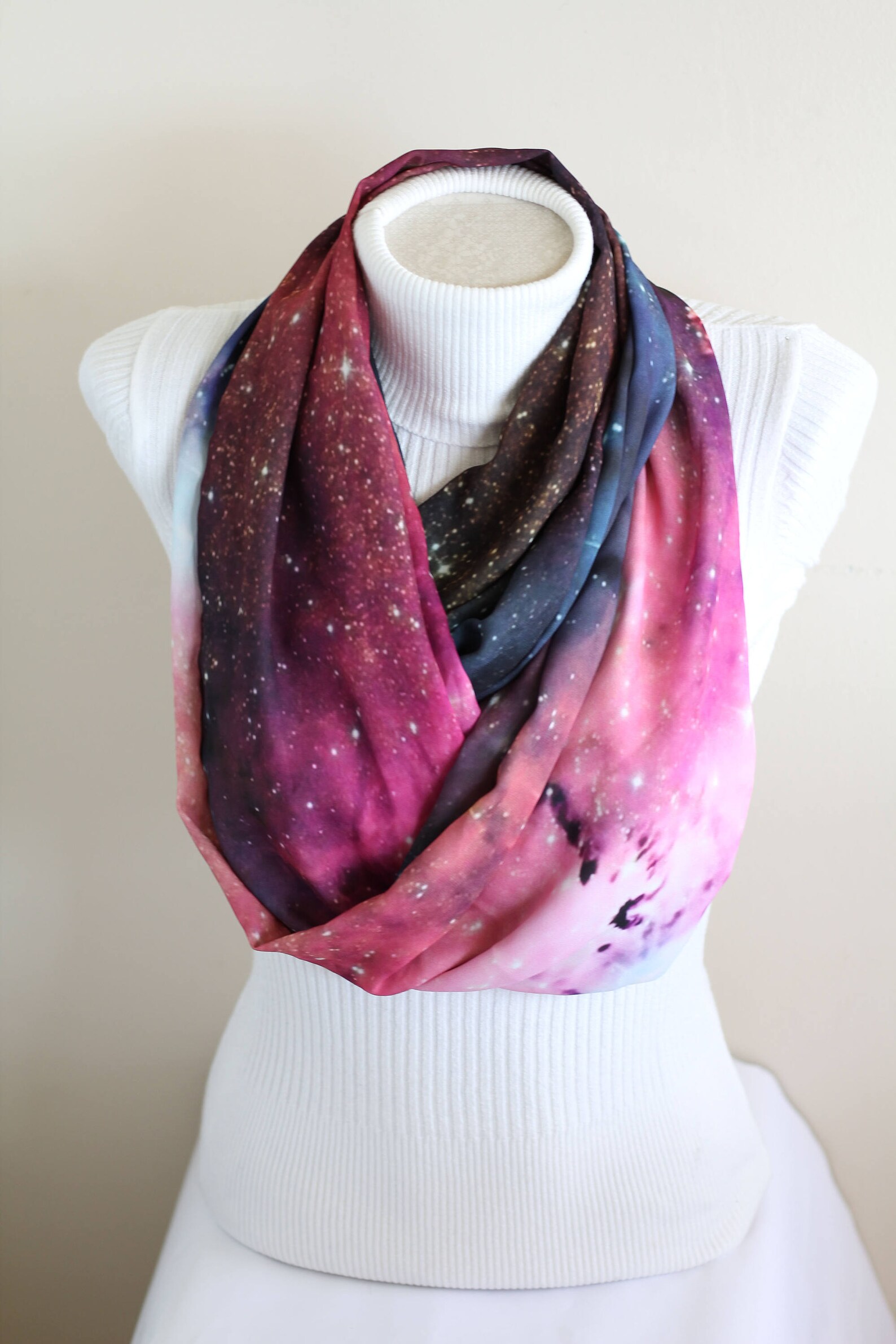 Galaxy Scarf, Outer Space Infinity Scarf - Space Gifts Galaxy Nebula ...