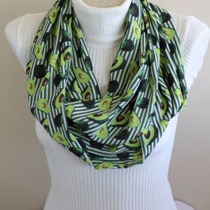 Avocado Scarf, Vegan Gift - Foodie Gift Avocado Lover Infinity Scarf ...