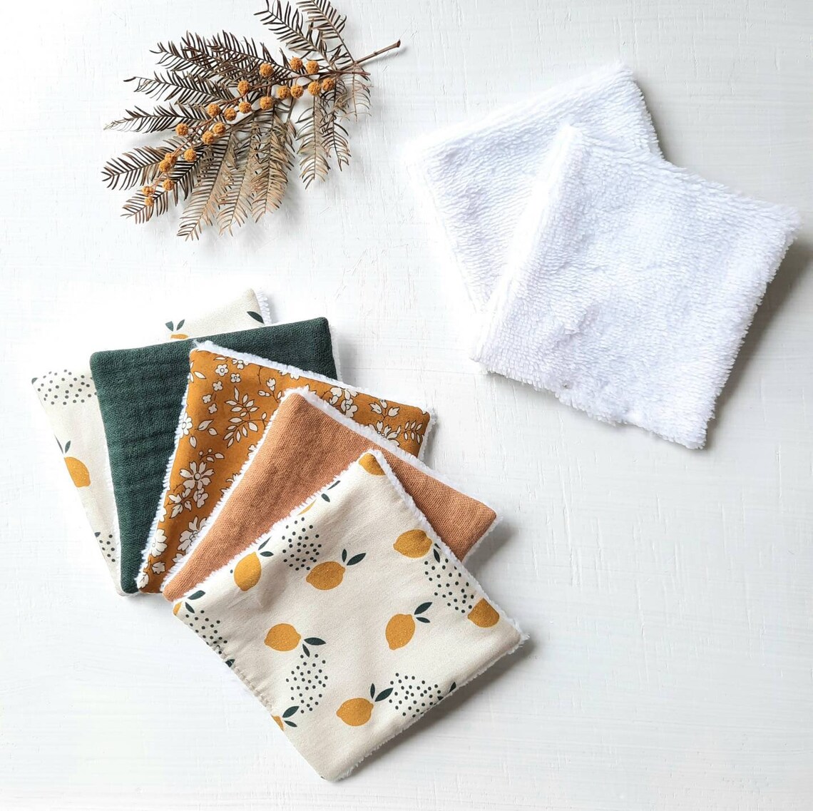 Set of 7 Washable Makeup Remover Wipes With Reusable Pouch / Reusable ...