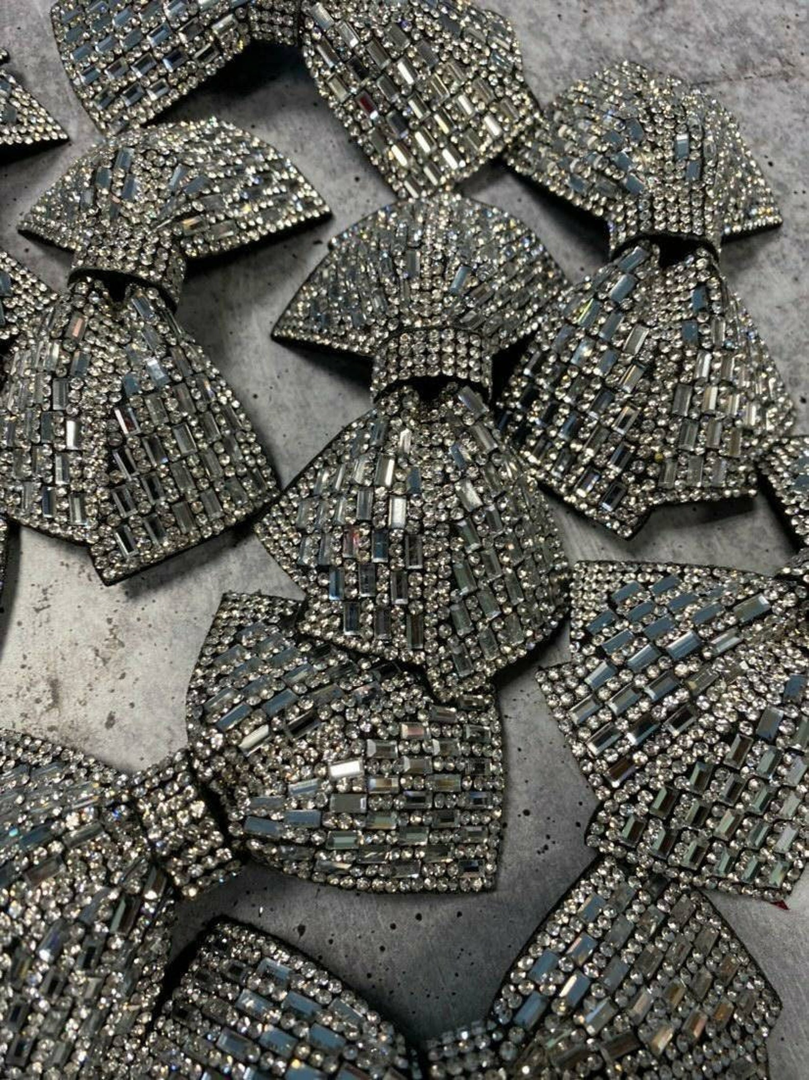 2 Pcs Blinged Bow-tie Tufted Patch With Felt Back - Etsy