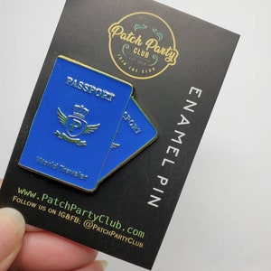 World Traveler "blue & Gold" Passport Enamel Pin, Cute Lapel Pin ...