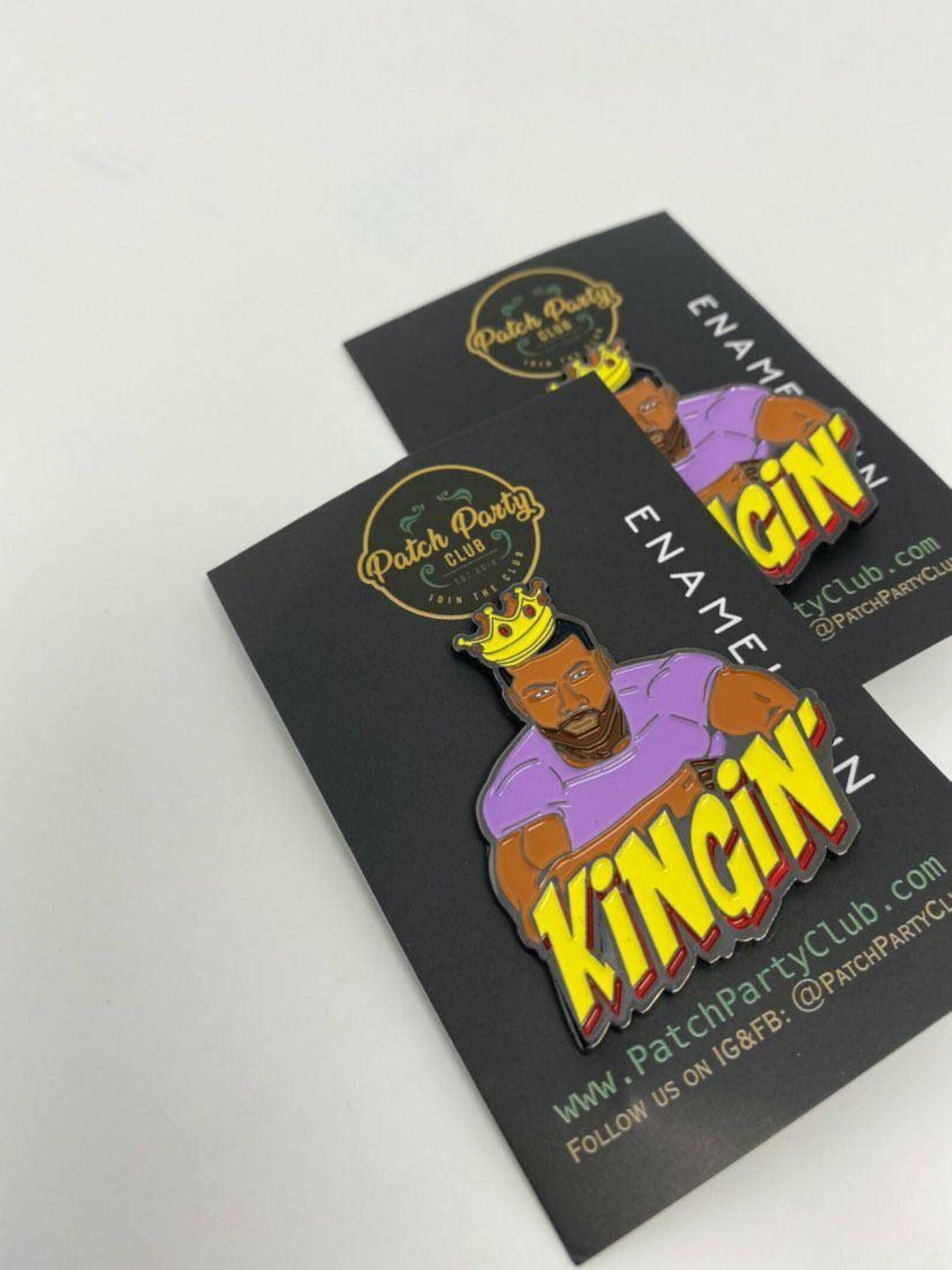 Cool Enamel Pin for Men, kingin Exclusive Lapel Pin, Black King Pin ...