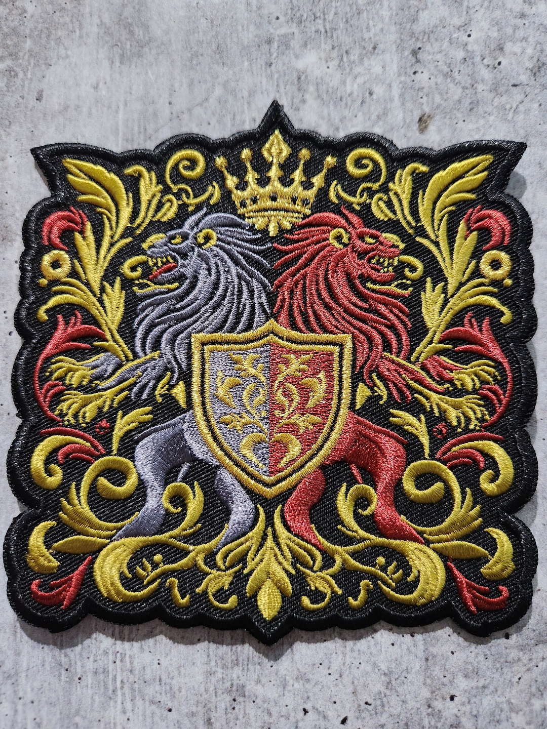 Heraldic Patch,(1-pc) "twin Lion Shield" Embroidered Patch, 5" With ...