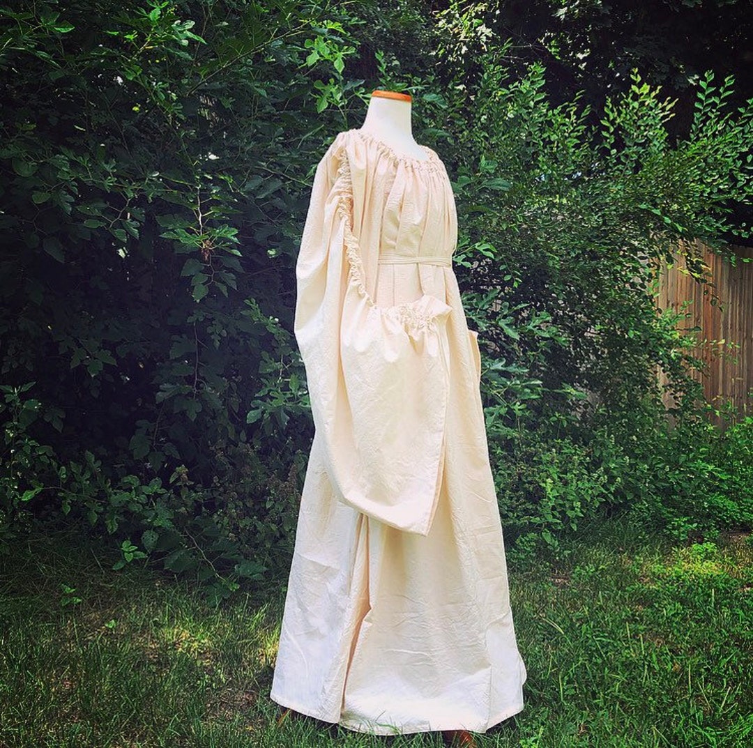 Women's Chemise, Adult Renaissance Costume, Renaissance Clothing ...