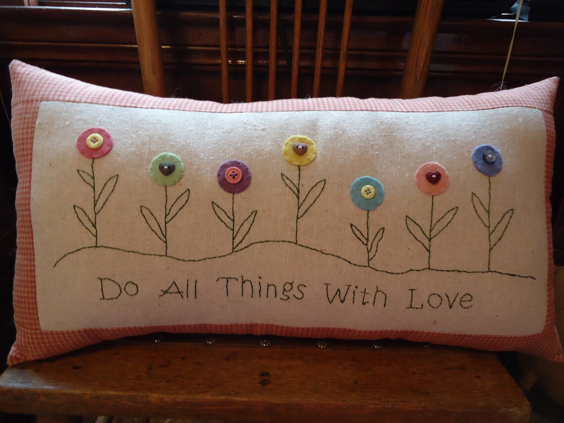 Stitchery Pillow Patternincludes Woolfelt Pieces and Bee - Etsy