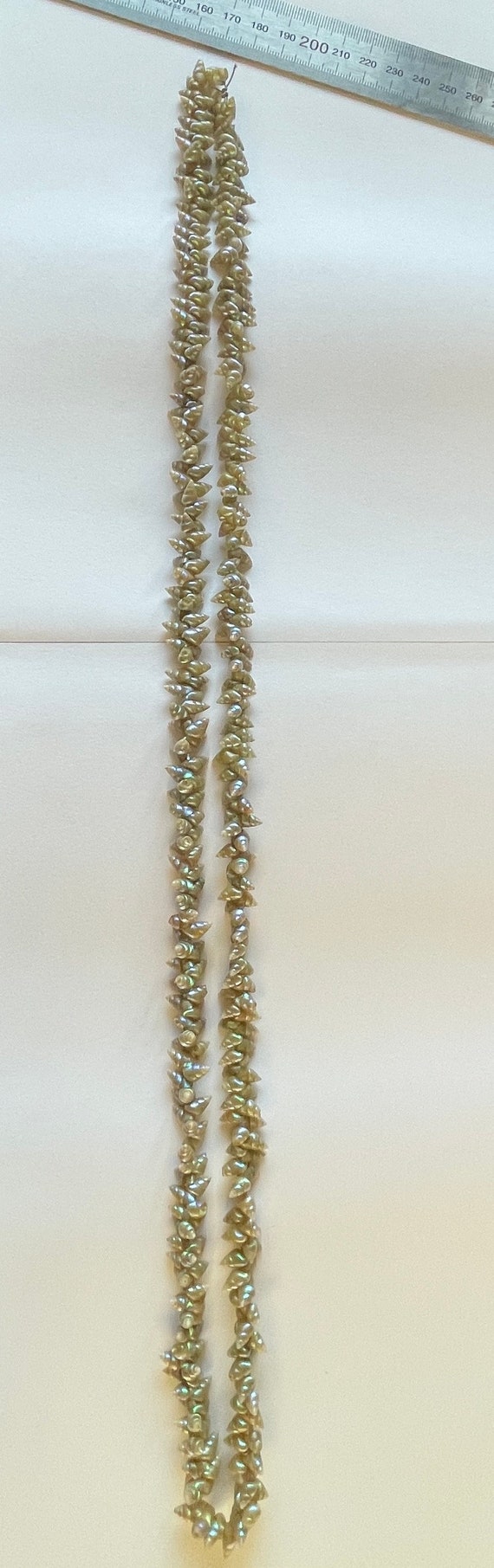 Vintage aboriginal shell and - Gem