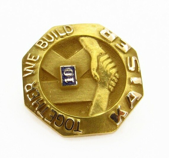 10K Yellow Gold Kaiser Together We Build Pin - 10 Yea… - Gem