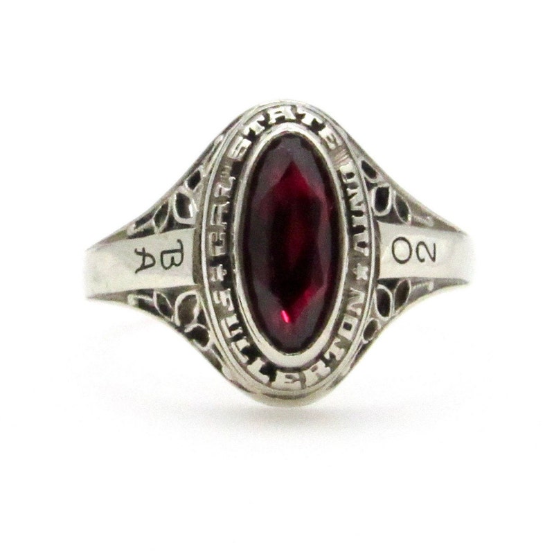 Class Ring - Etsy