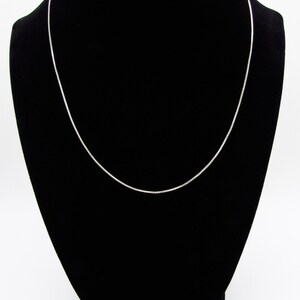 Sterling Silver Box Chain - 18 Inches Long or 46 Cm - 1 Mm Wide - 925 ...