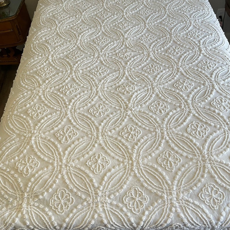 White Chenille Bedspread - Etsy
