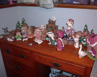Kimple 13-piece Child Bisque Nativity - Etsy