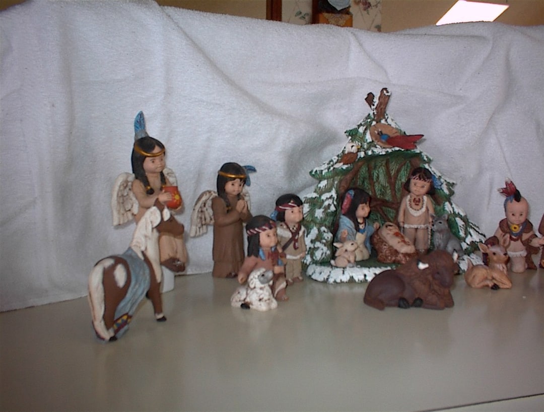 Medium Kimple 21-piece Indian Child Ceramic Bisque (UNPAINTED) Nativity ...