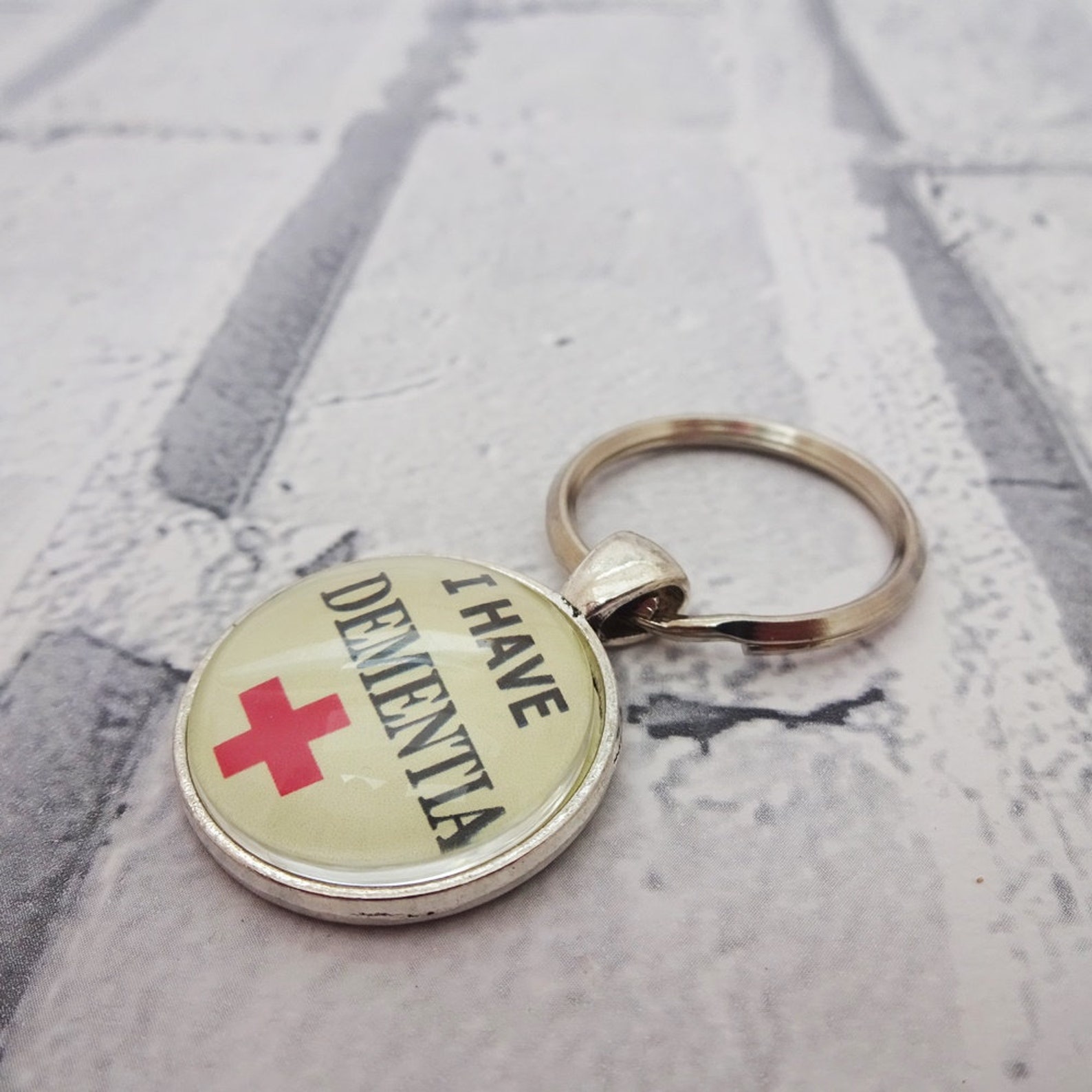 I have Dementia keychain medical alert Alzheimers keyring | Etsy