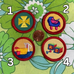 VINTAGE Girl Scouts Round Merit Patches Embroidered 5J - Etsy