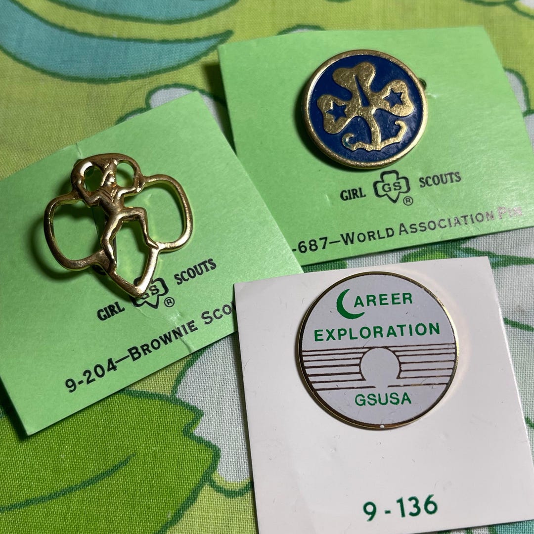 VINTAGE 1980's - 1990's Deadstock Girl Scout Pins | Membership ...