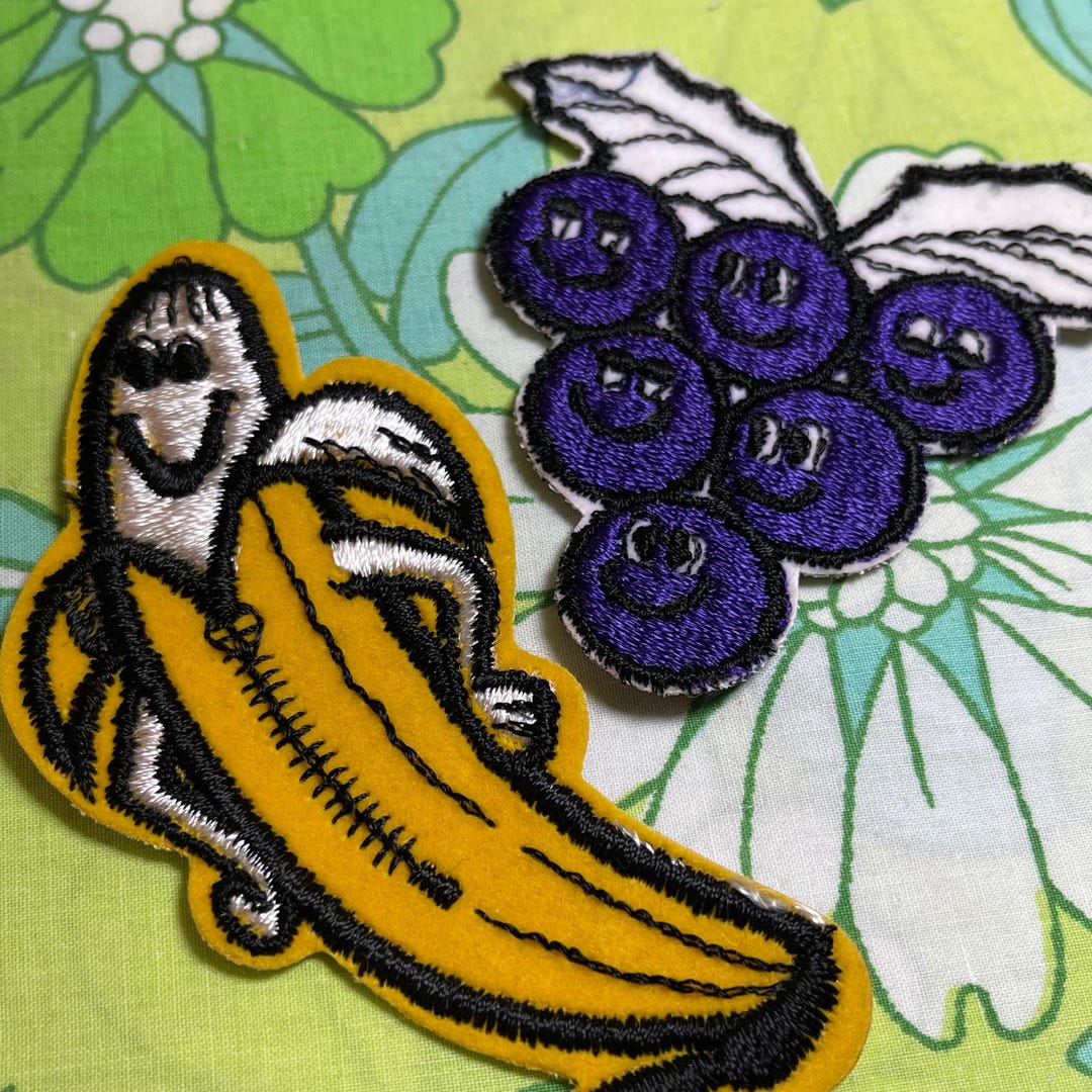 VINTAGE Cute Embroidered Fruit Patches | Grapes | Bananas | F1 - Etsy